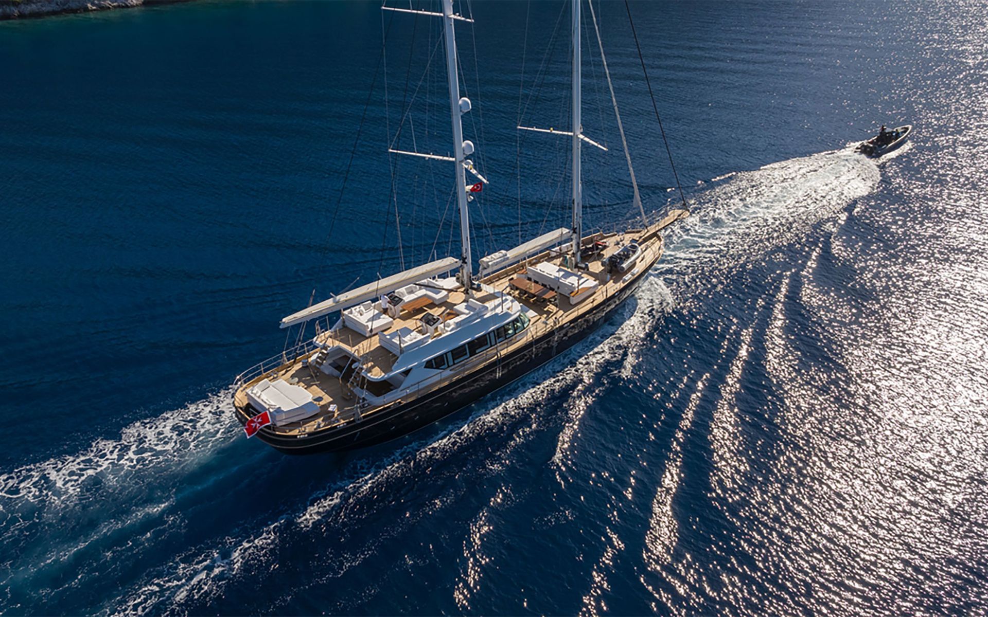 ATLANTIKA yacht for charter (CNT Castagnola, 39m, 2012)